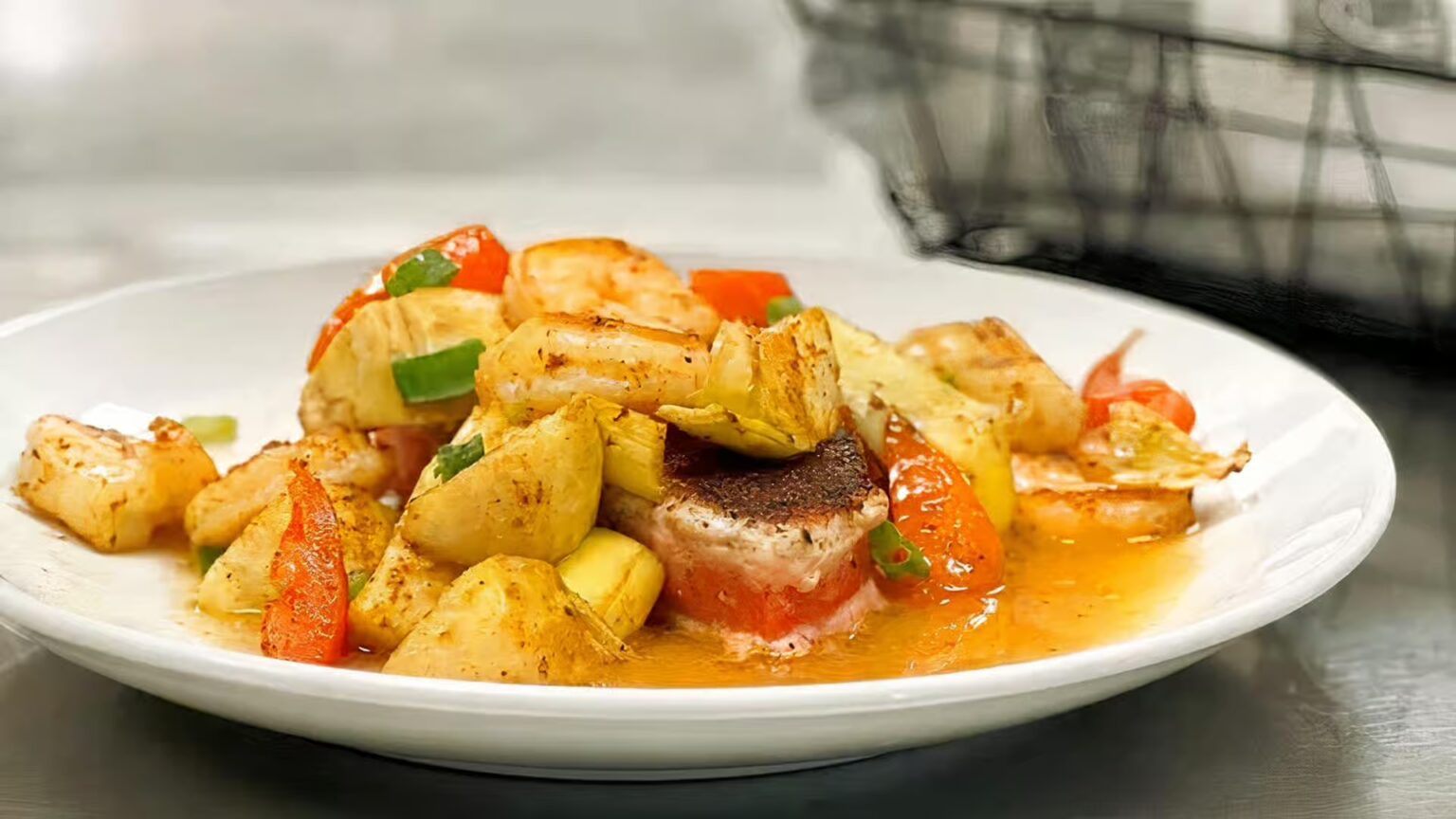 Food – Luna Bar & Grill